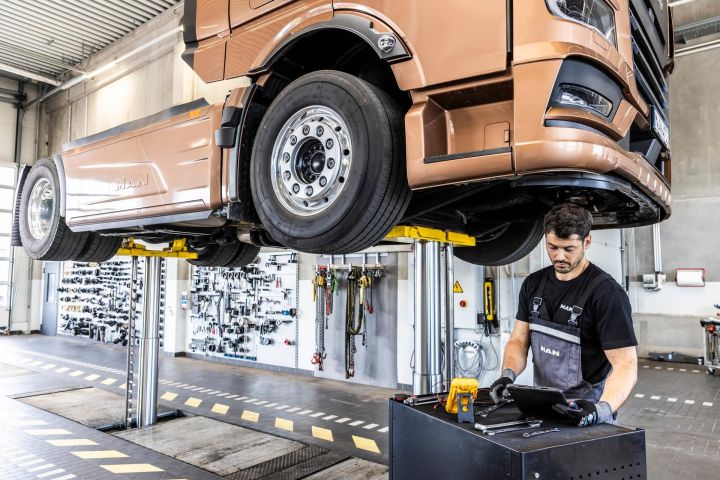 MAN West-Vlaanderen | Erkend MAN Dealer | Torhout - Brugge › Service